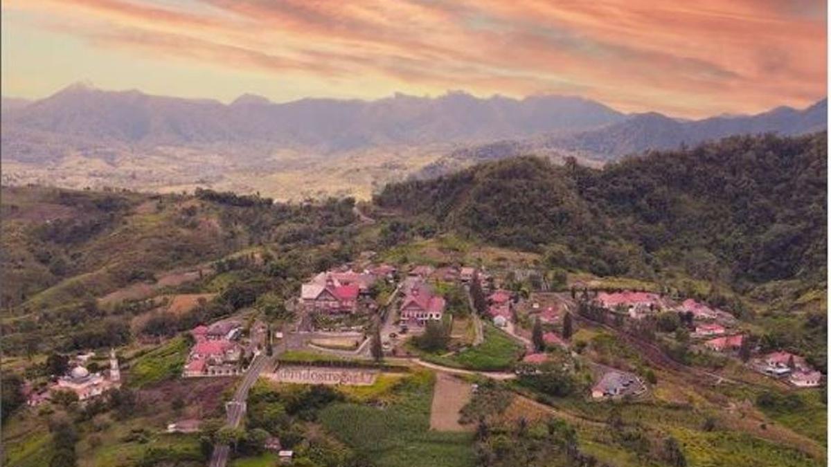 6 Fakta Menarik Pakpak Bharat, Punya Air Terjun Kembar yang Lokasinya ...