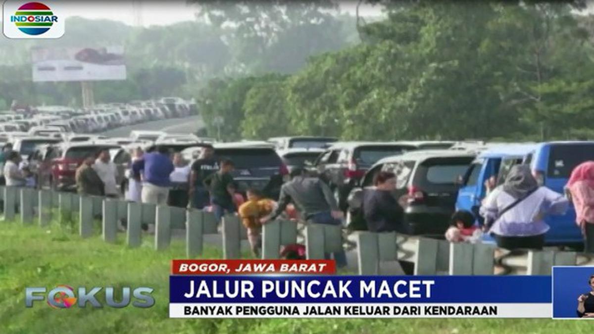 Meski Sistem Satu Arah, Wisata Puncak Masih Macet Total - News Liputan6.com