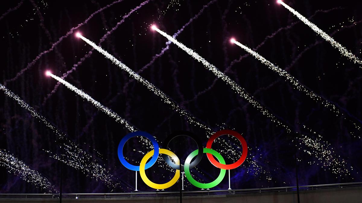 Meriah dan Penuh Warna Pembukaan Olimpiade Rio 2016 - Foto Bola.com