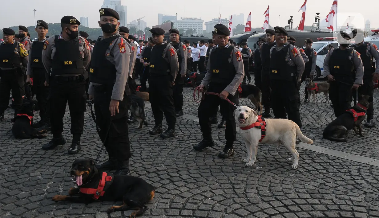 Kapolri dan Panglima TNI Pimpin Apel Gelar Pasukan Pengamanan KTT ASEAN ke-43 - Foto Liputan6.com
