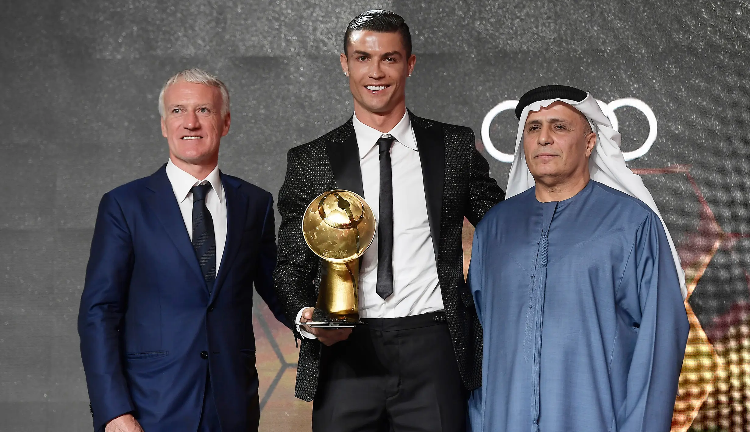 FOTO: Cristiano Ronaldo Kembali Raih Globe Soccer Awards - Foto Liputan6.com