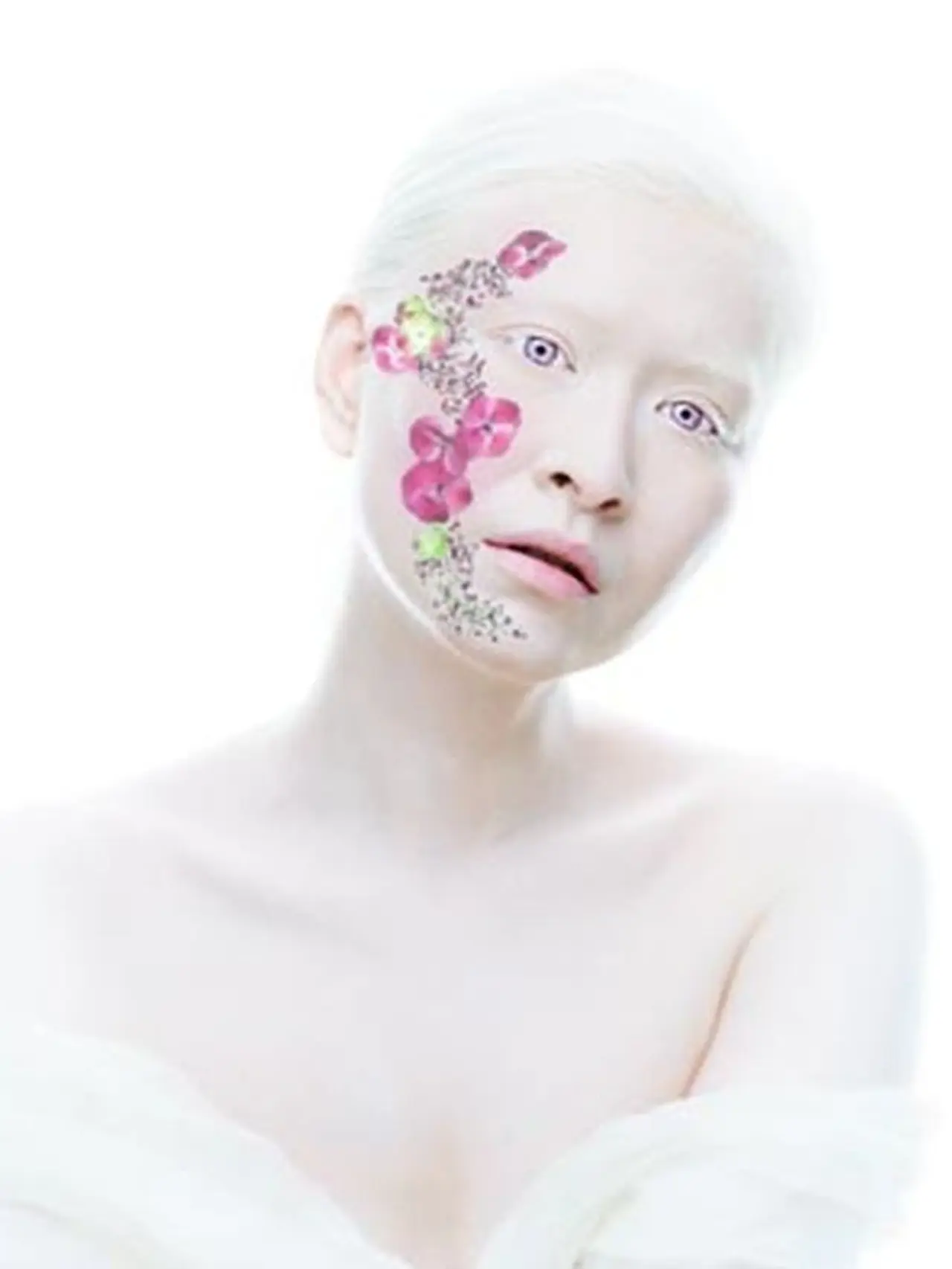 Connie Chiu, model albino yang mengubah perbedaan jadi kelebihan