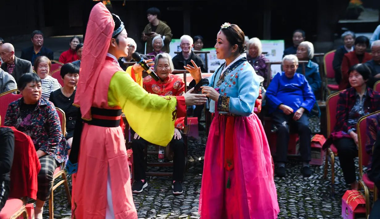 FOTO: Kota Kuno di Hangzhou Menyambut Festival Chongyang - Foto Liputan6.com