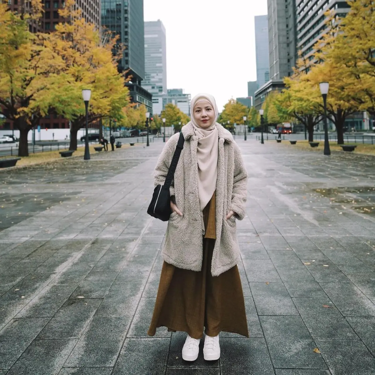 7 Inspirasi Gaya Hijab Syar’i Natasha Rizky, Tampil Modis dan Elegan ...