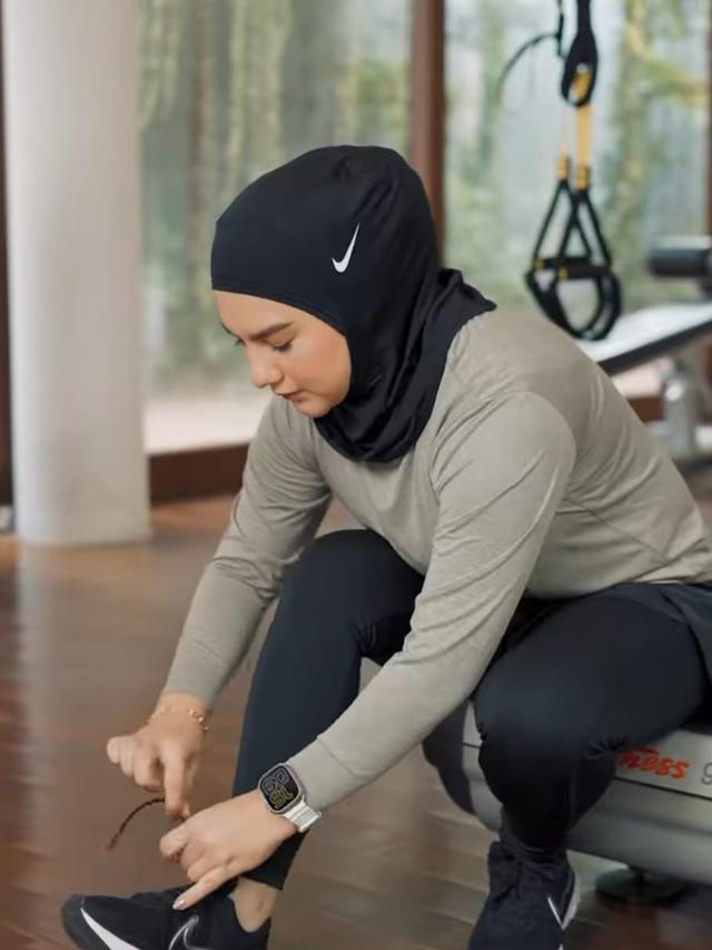 Sempat Vakum, Ini 7 Potret Irish Bella Kembali Nge-Gym Saat Ammar Zoni Rehab - Hot Liputan6.com