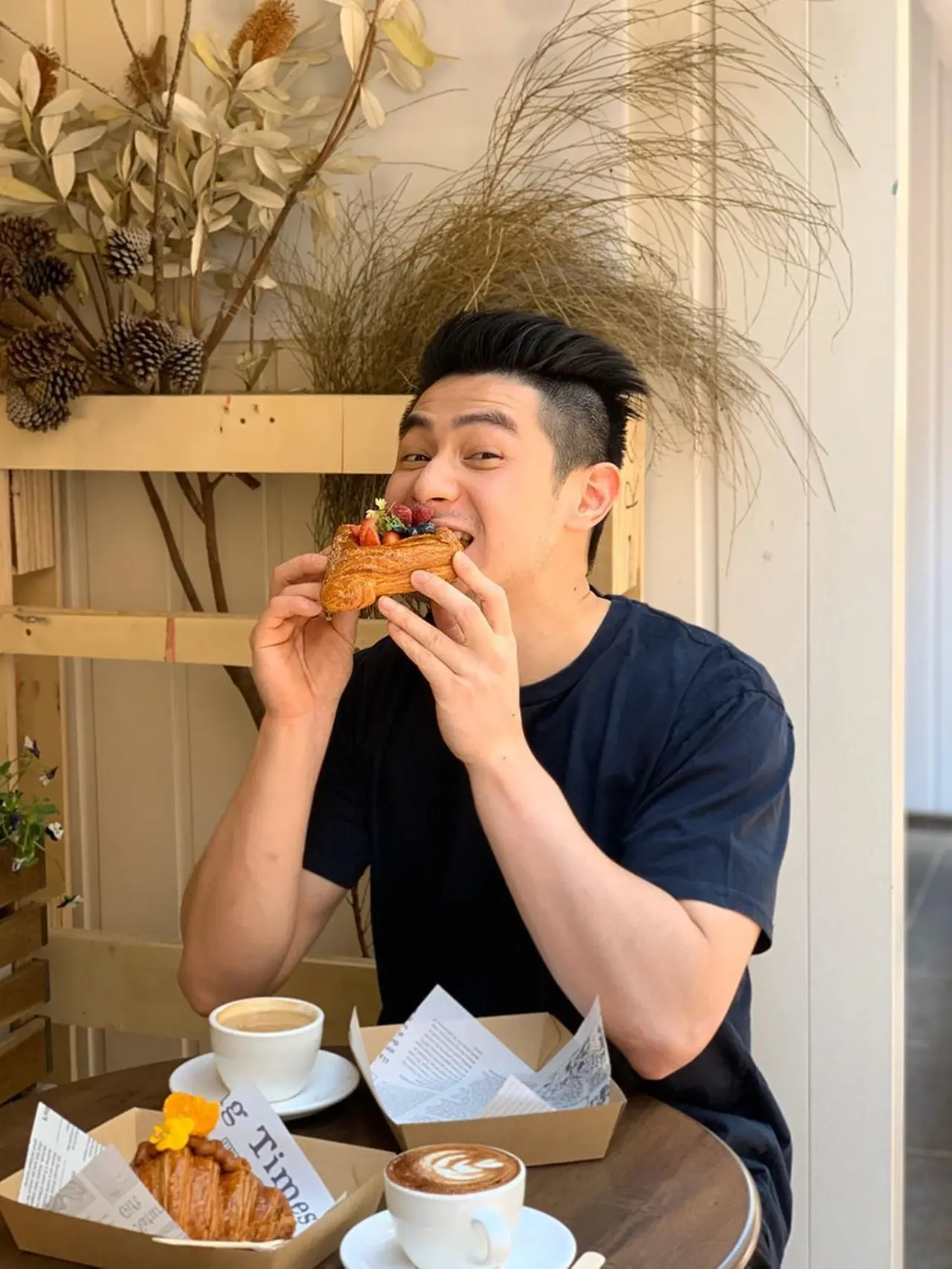 6 Potret Reynold Poernomo Adik Chef Arnold, Gantengnya Maksimal ...