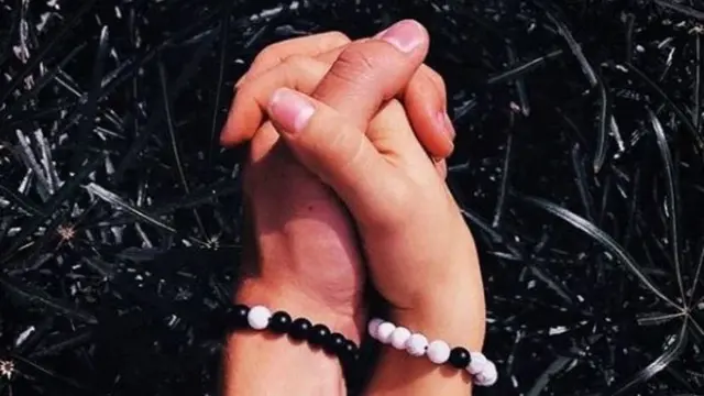 Gelang Penawar Rindu untuk Para Pejuang LDR, Apa Kelebihannya ...