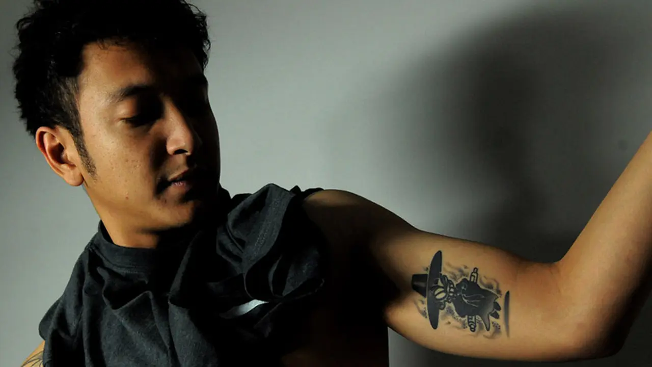 Ingin Jadi Rockstar, Dimas Anggara Bikin Tato Pertama di Usia 13 ...