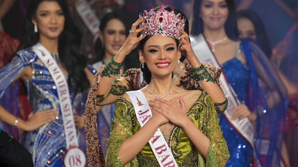 Lebih Dekat dengan Puteri Indonesia 2024 Harashta Haifa Zahra - Foto ...