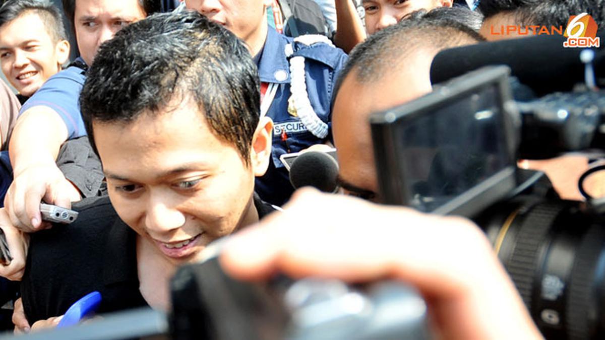 FOTO: Ridwan Hakim Bungkam Usai Diperiksa KPK - News Liputan6.com