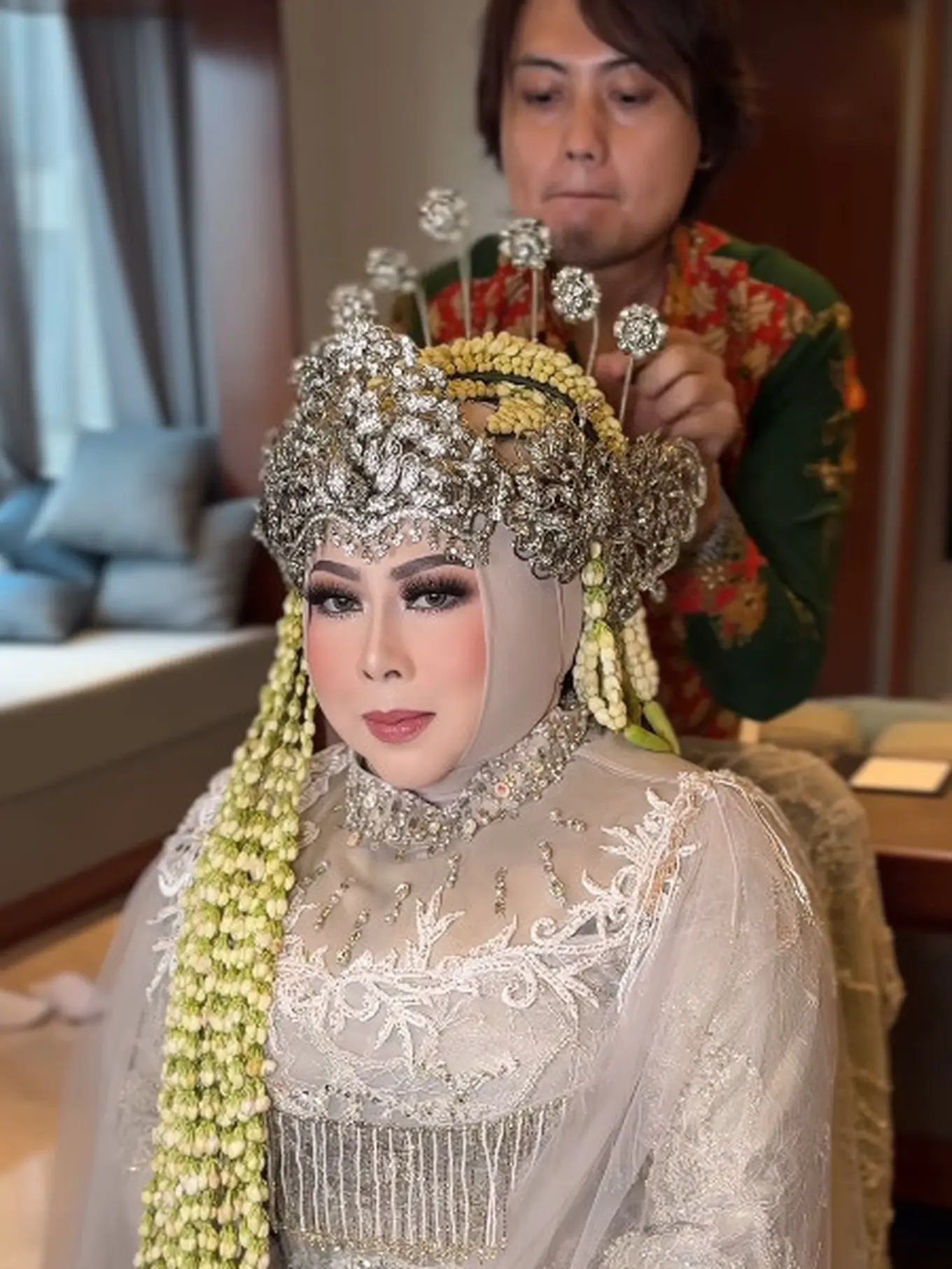 Potret Cantik Khas Pengantin Sunda Putri Kedua Wapres Ma'ruf Amin, Siti ...