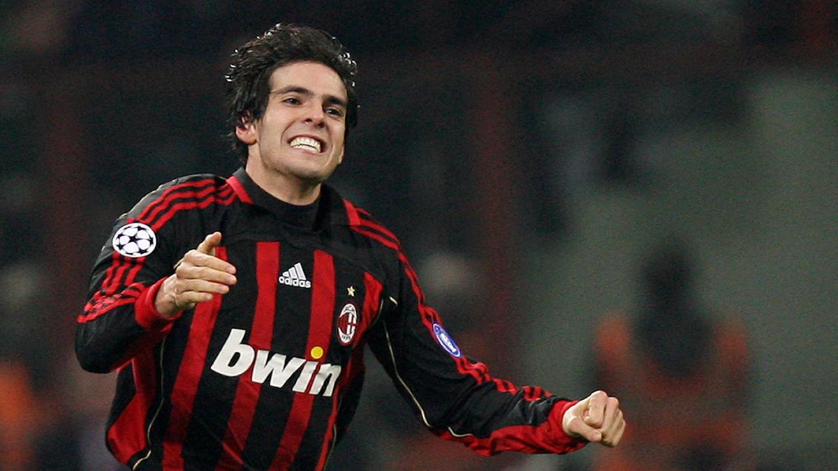 Kaka Kenang Gol Ikonik Saat AC Milan Sambangi MU - Bola Liputan6.com
