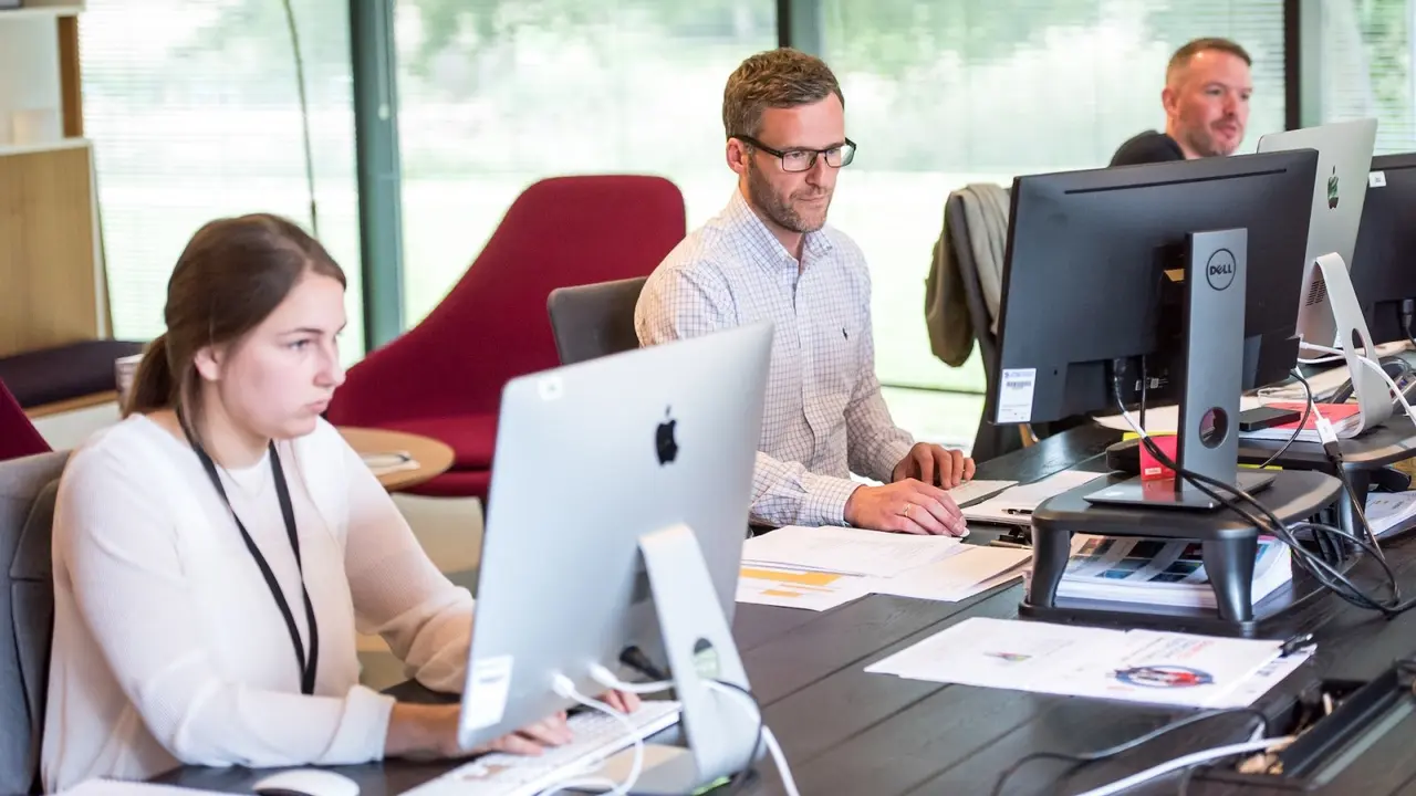 Profil PT Patco Elektronik Teknologi, Produsen Produk Cetakan Injeksi ...