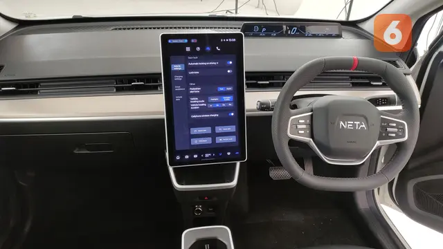 Melihat Lebih Dekat Mobil Listrik Neta V-II yang Baru Debut di PEVS ...