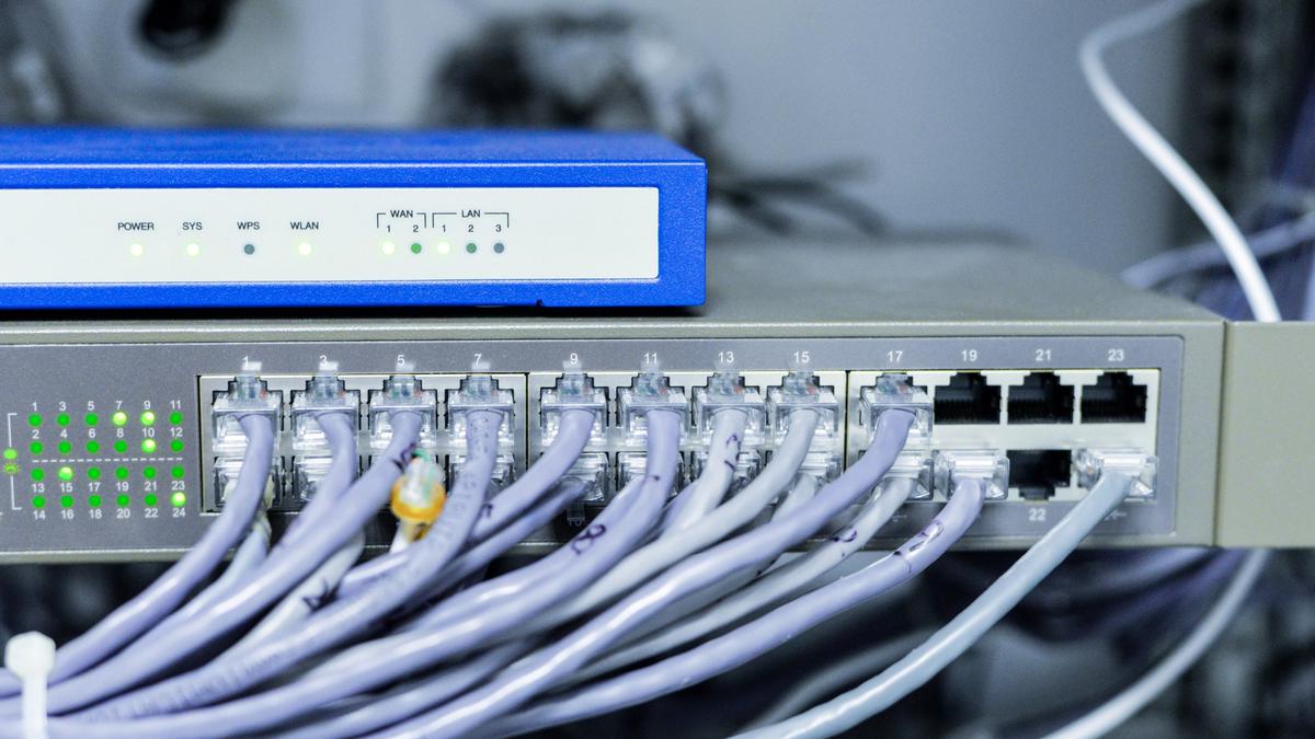 Jenis-Jenis Media Transmisi Data, Lengkap beserta Penjelasannya