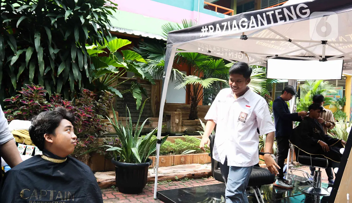 24 Pelajar SMAN 70 Jakarta Kena Razia Ganteng - Foto Liputan6.com