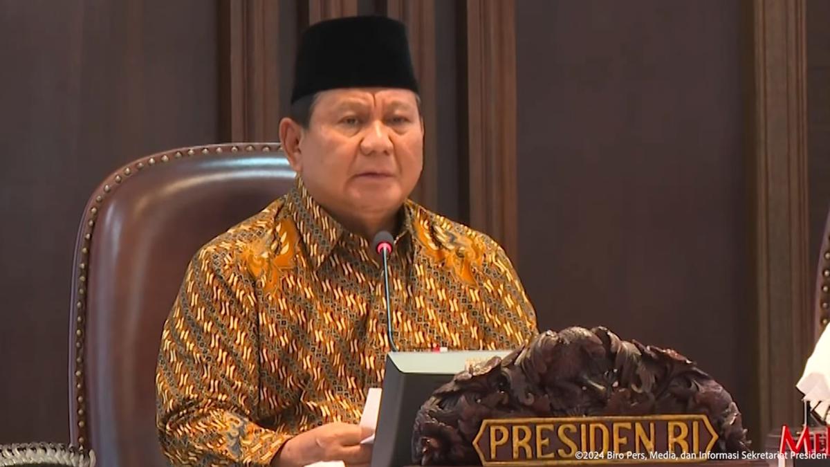 Kisah Karomah Mbah Lim yang Disaksikan Prabowo Subianto dan Ratusan ...