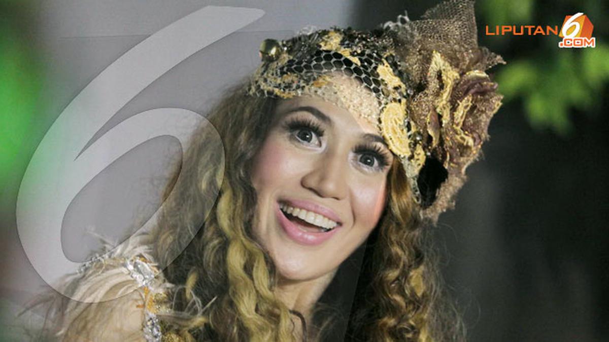 Banyak Ditanya Fans, Alasan Sania Kembali Bernyanyi - ShowBiz Liputan6.com