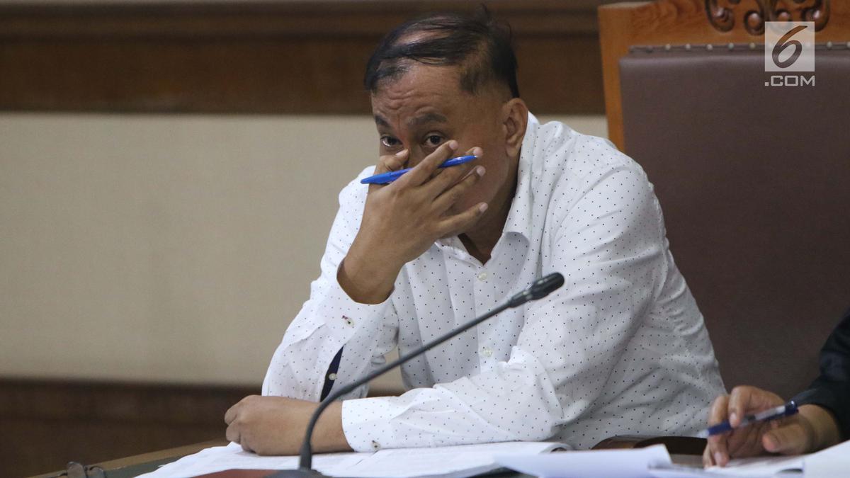 FOTO: Markus Nari Jalani Sidang Keterangan Saksi - Foto Liputan6.com