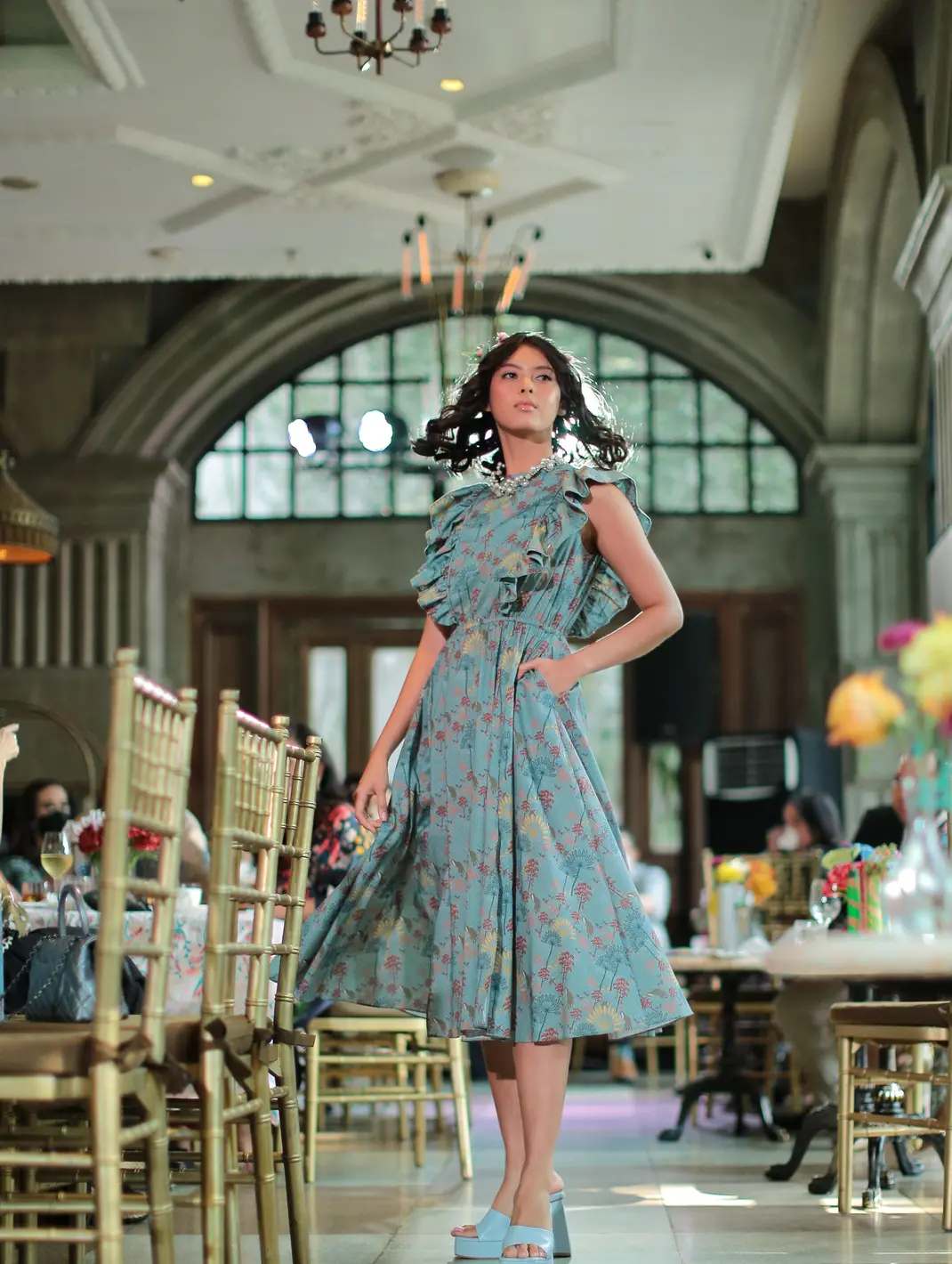 6 Model Dress Motif yang Mudah Dipakai untuk Gaya Harian - Photo Fimela.com