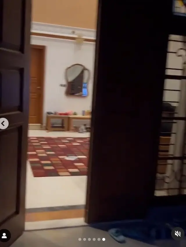 6 Potret Ifan Seventeen Ziarah ke Makam Dylan Sahara di Ponorogo, Temu ...