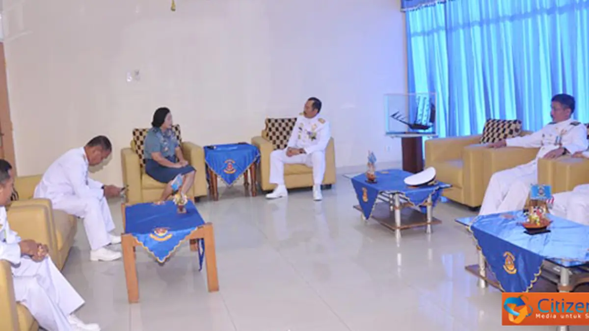 Berita Kepala Dinas Kesehatan Angkatan Laut (Kadiskesal) Laksma TNI dr ...