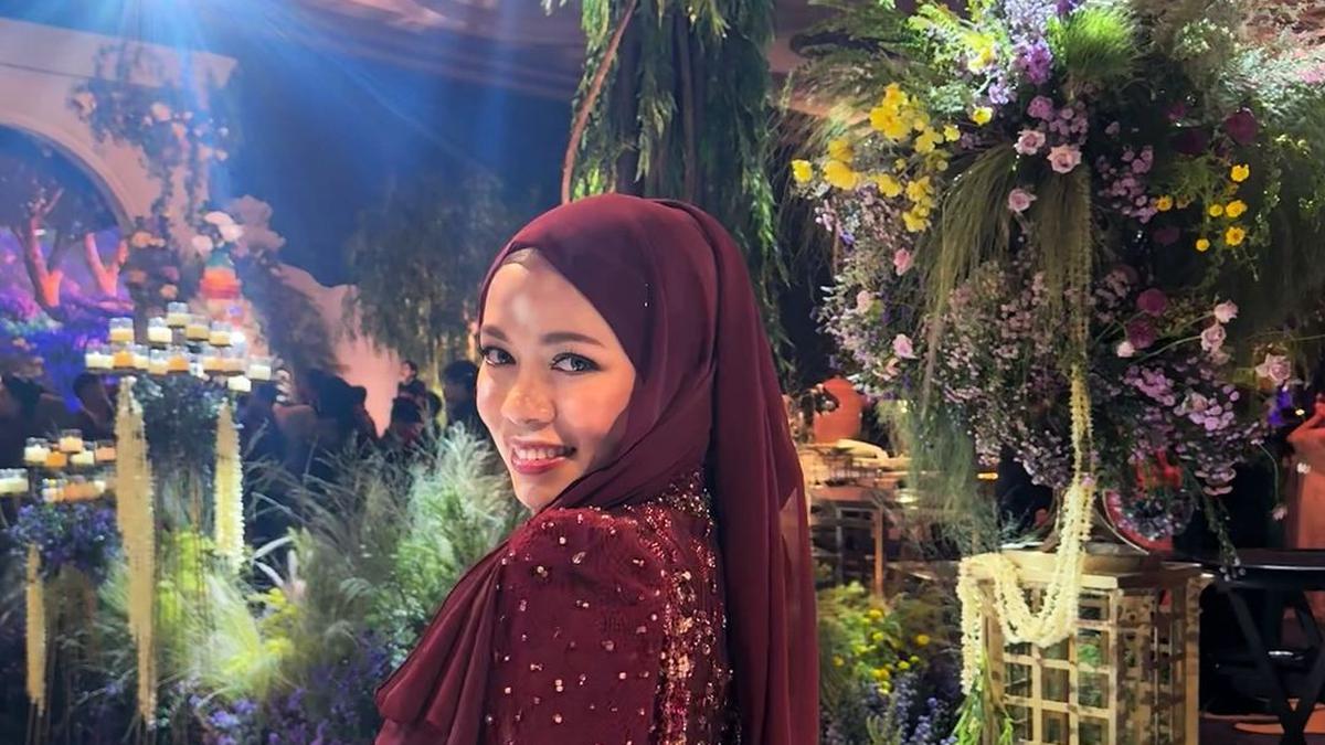 Selalu Tampil Ikonik, Ini Pesona Cantik Sohwa Halilintar Kenakan Kebaya ...