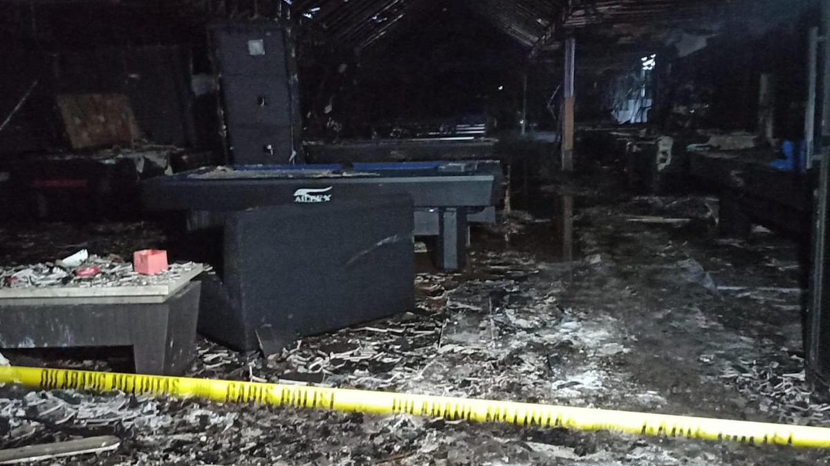 Bar dan Arena Biliar di Panjer Denpasar Ludes Terbakar, Diduga Akibat ...