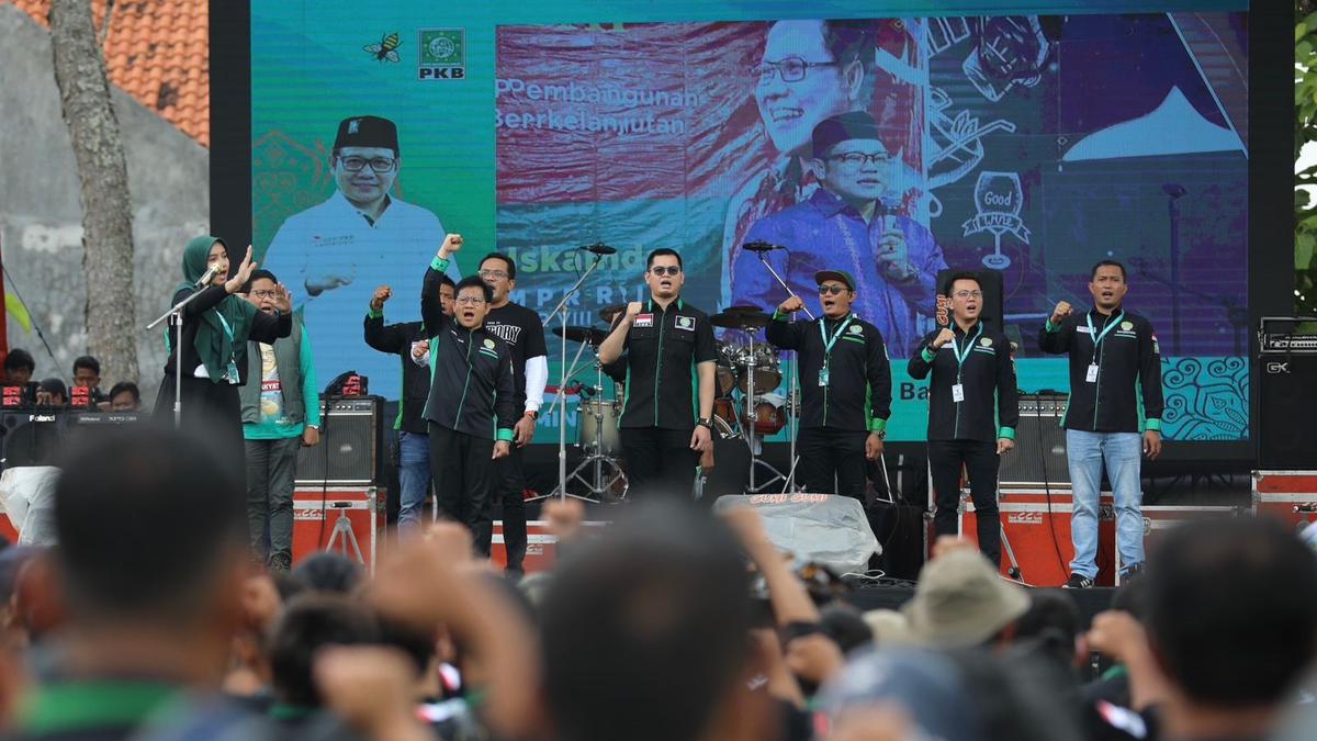 Gus Muhaimin Pimpin Apel dan Ikrar Kesetiaan 5.000 Kader Garda Bangsa ...