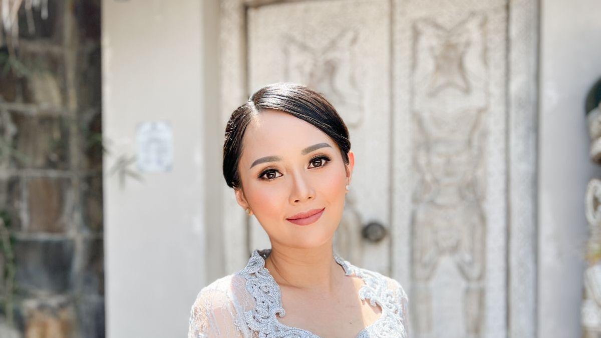 Lulusan Harvard, Emilia Tjongkono Berbagi Kiat Sukses Menjadi Pengusaha Dekorasi Bunga & Event ...