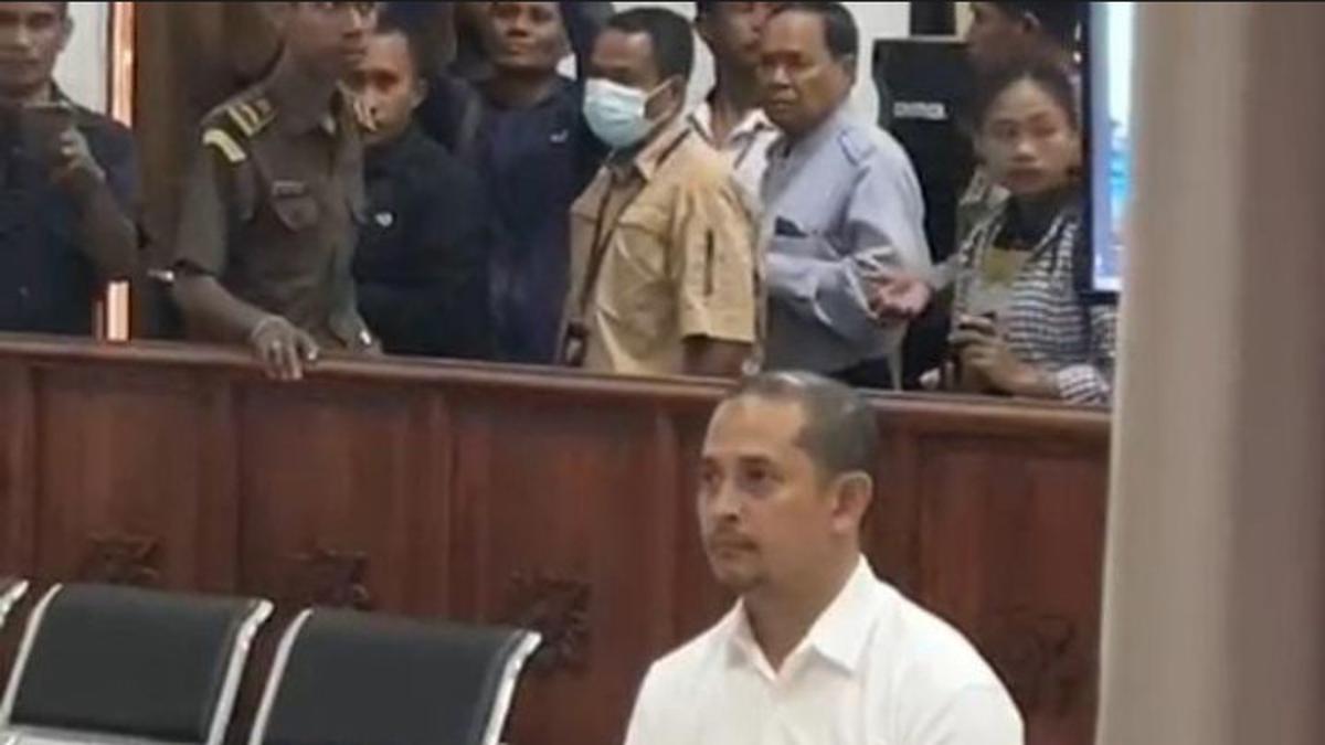 Mantan Kapolres Ngada Divonis 19 Tahun Penjara Atas Kasus Pencabulan Anak