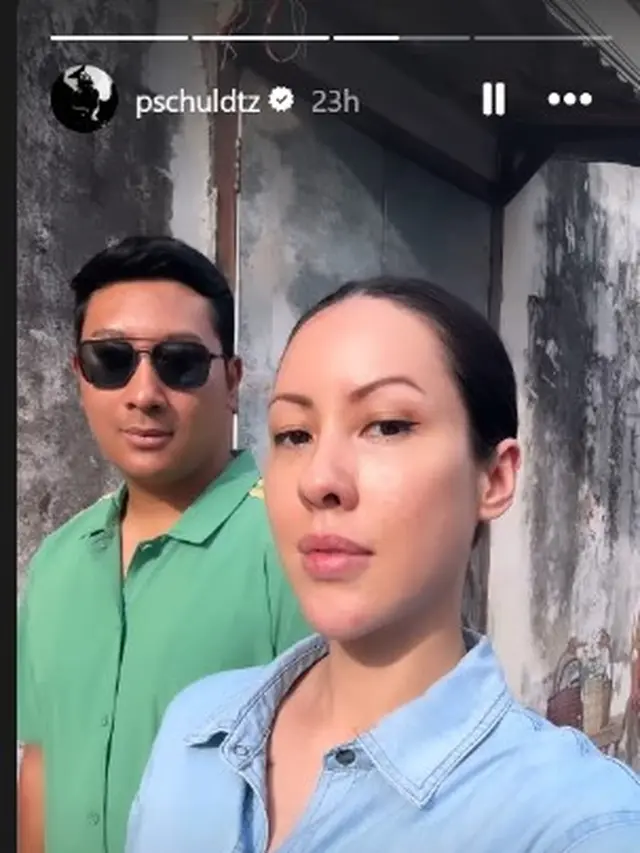 6 Potret Darma Mangkuluhur Anak Tommy Soeharto Liburan Bareng Pacar ke Hongkong, Mesra - Hot ...