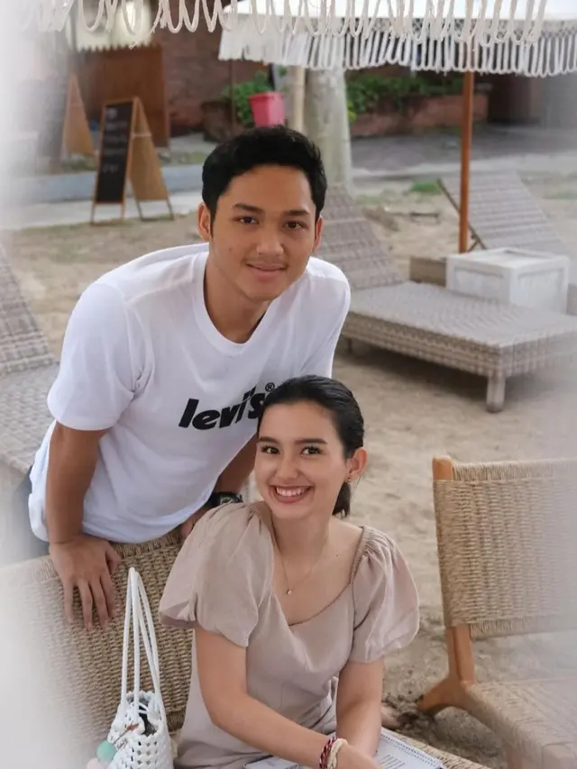 7 Potret Sarah Menzel Buka Restoran Seafood di Bali, Azriel Nyusul ...