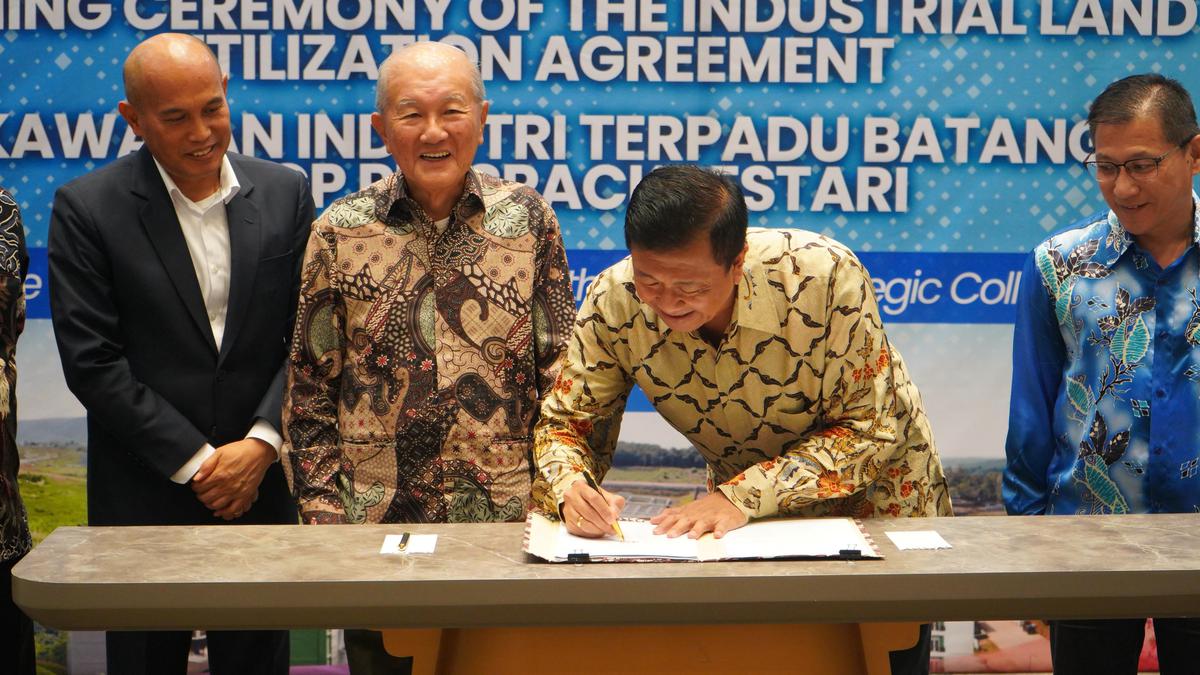 Raksasa Plastik Malaysia Resmi Investasi di KEK Batang Rp 115 Miliar