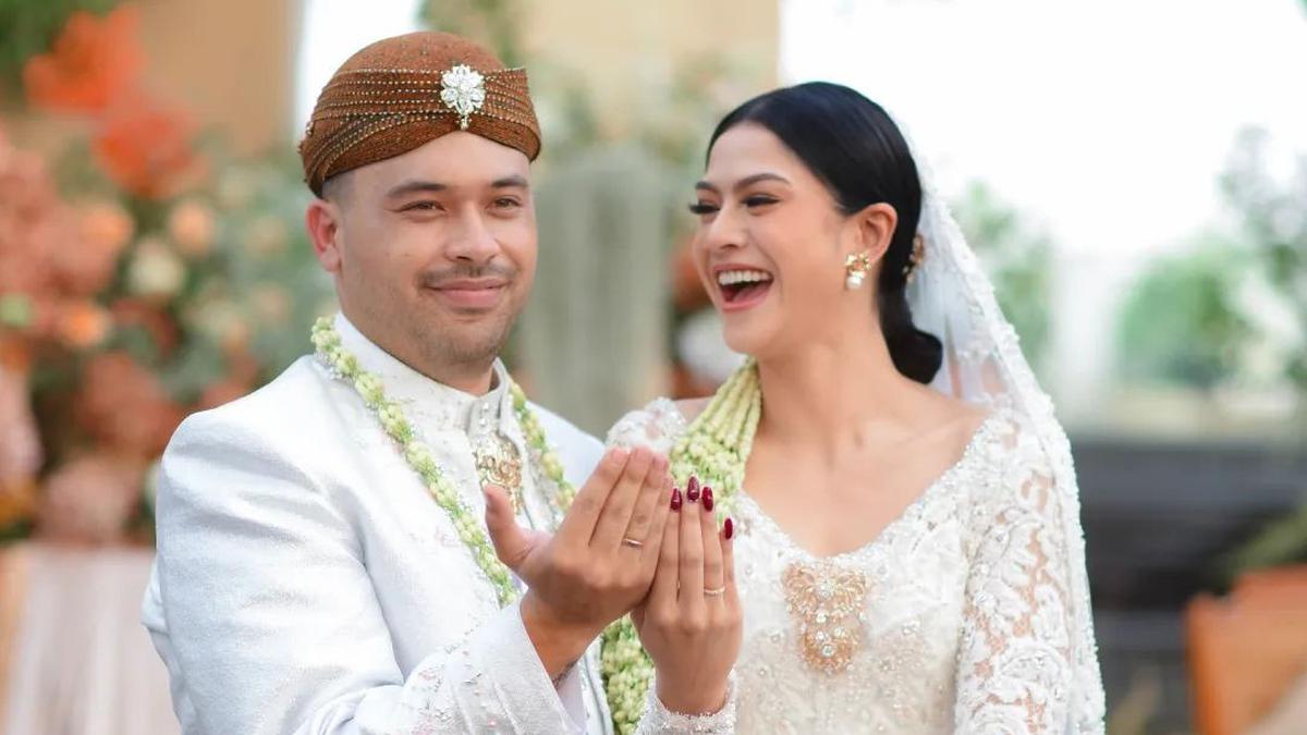 6 Pesona Anggun Pesinetron Hana Saraswati Jadi Pengantin Jawa di Momen Akad Nikah - Photo Fimela.com