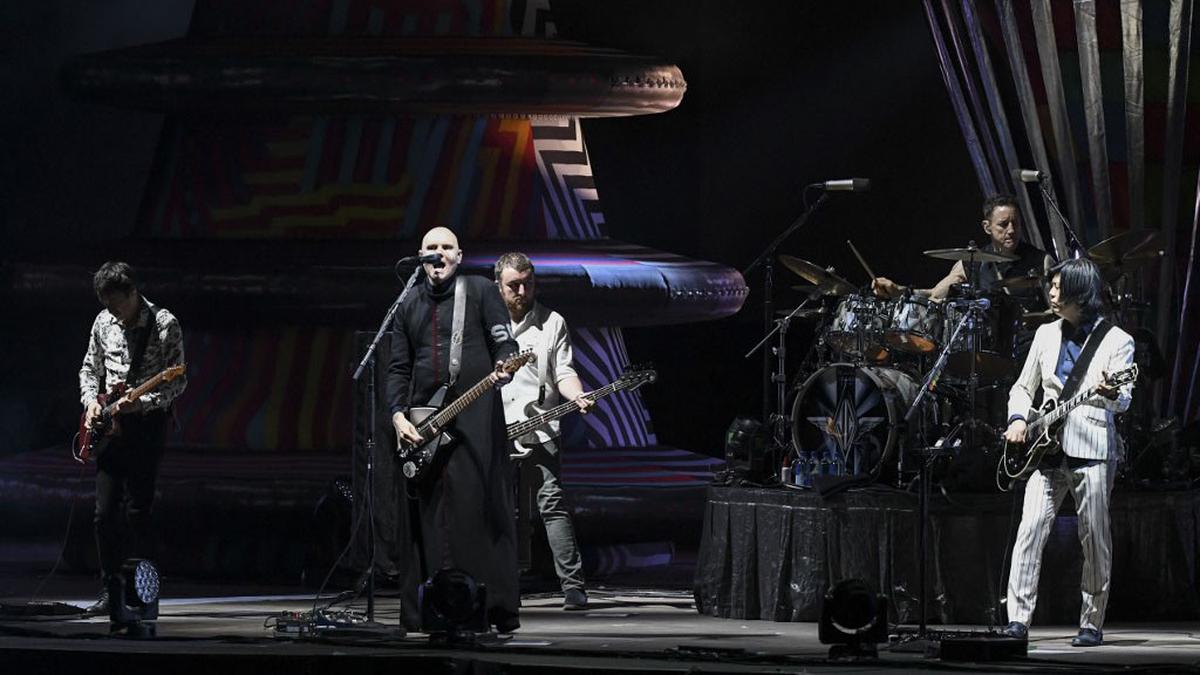 Lirik Lagu Tonight, Tonight - The Smashing Pumpkins