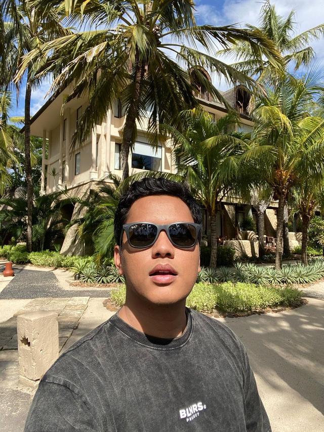 Jadi Duta Nasi Padang, Arief Muhammad Buka Restoran Autentik Minang ...