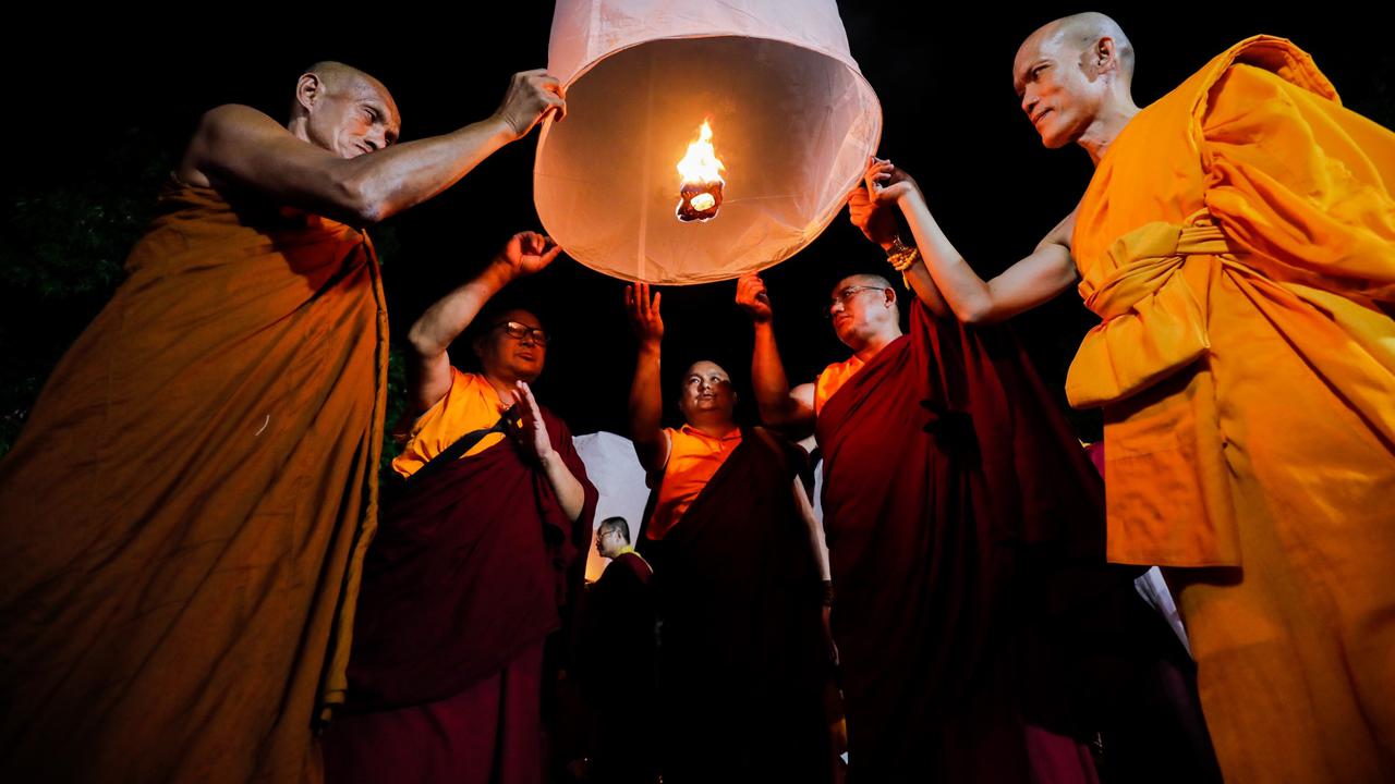 Festival Lampion Waisak 2026 di Candi Borobudur, Peserta Wajib ...