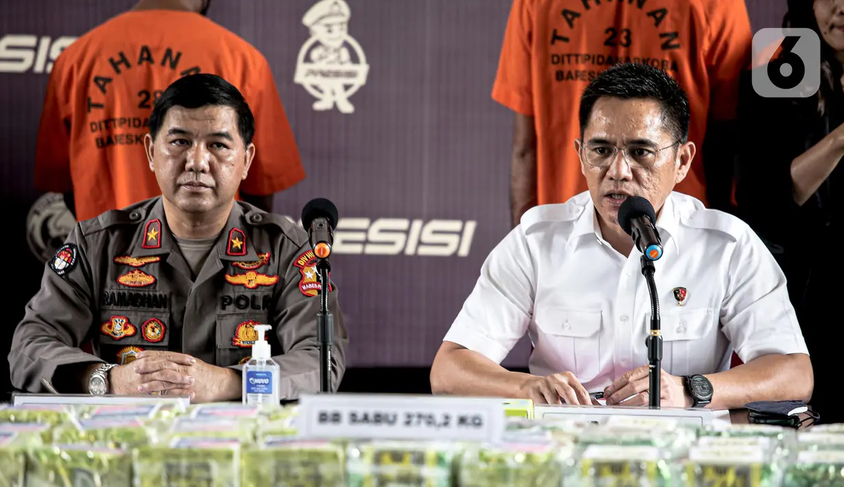 Polri Ungkap Kasus Penyelundupan Narkoba Asal Malaysia, 7 Tersangka Ditangkap - Foto Liputan6.com