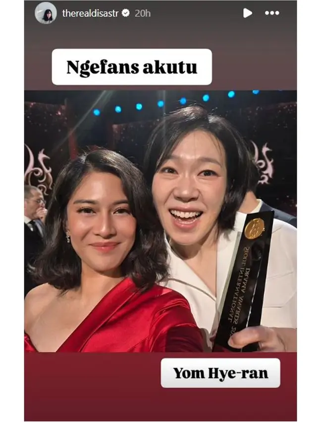 6 Potret Dian Sastro di Seoul Drama Awards 2024, Pamer Foto Bareng Artis Korea - Hot Liputan6.com