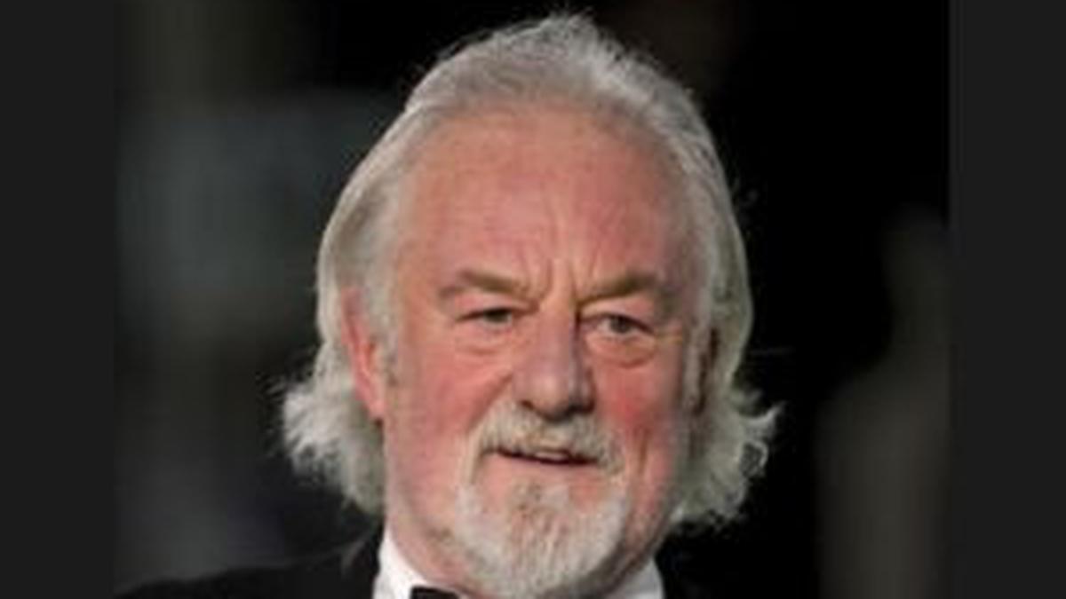 Potret Bernard Hill, Aktor Memerankan Kapten Titanic dan Raja Rohan ...