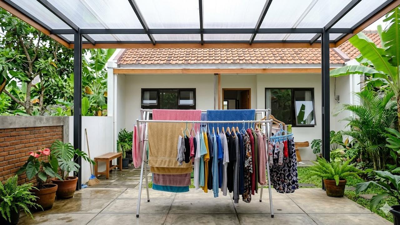 15 Model Penutup Jemuran Belakang Rumah yang Tetap Dapat Sinar Matahari