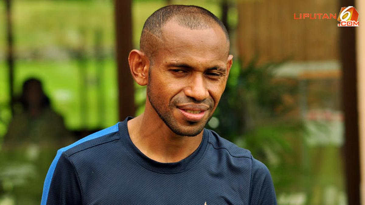 Ellie Aiboy Latihan Jadi Kiper - Bola Liputan6.com