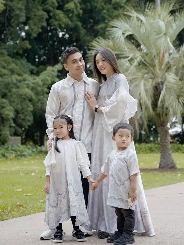 7 Potret Raditya Dika Ajak Keluarga Berlibur Ke Australia, Nostalgia ...