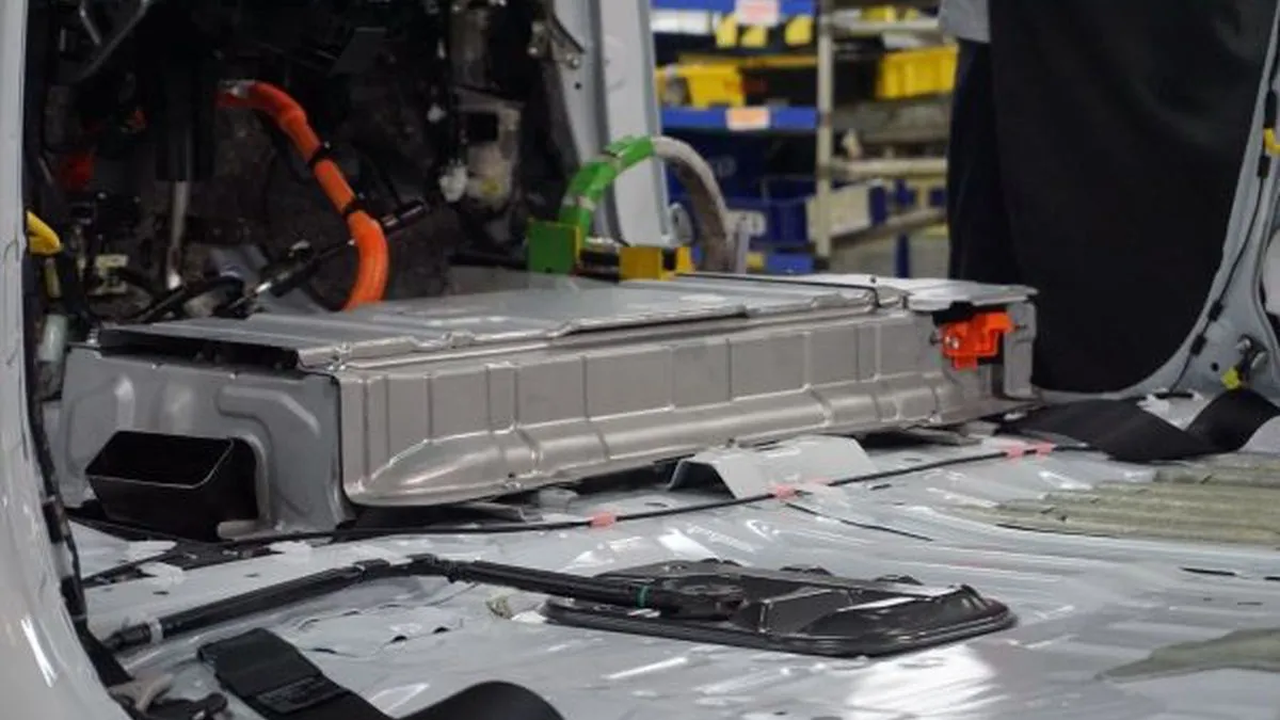 Toyota Hadirkan Layanan Hybrid Health Check Gratis untuk HEV dan BEV