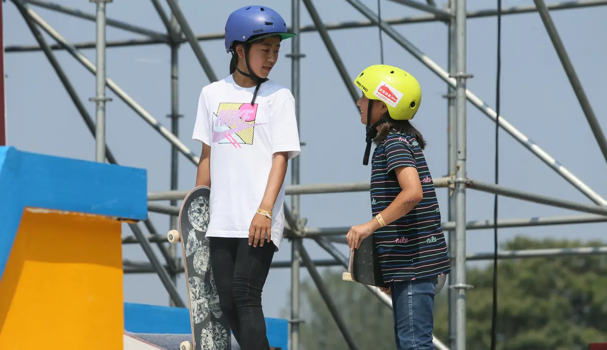 FOTO: Aksi Memukau Para Skater Wanita di China - Foto Liputan6.com