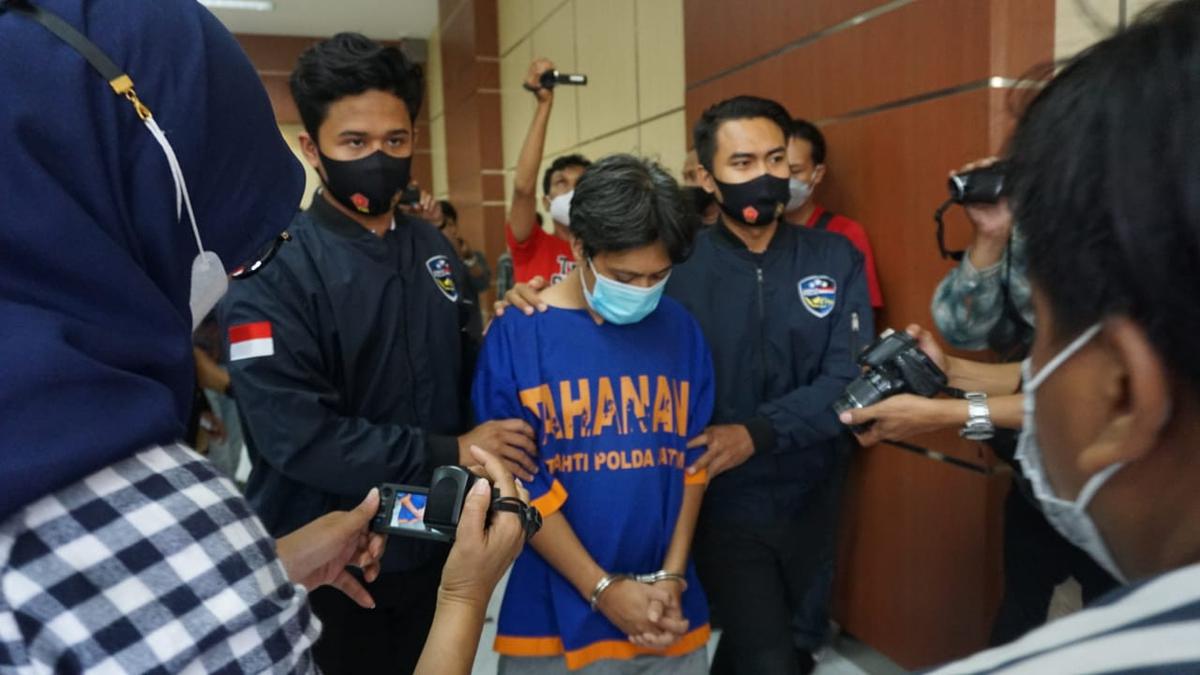 Polda Jatim Bongkar Prostitusi Online Libatkan Anak di Bawah Umur - Surabaya Liputan6.com