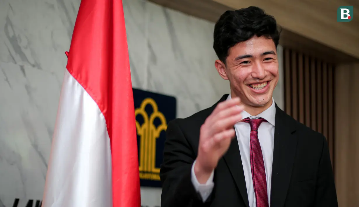 Foto: Cyrus Margono Resmi Jadi WNI, Layak Dicoba Shin Tae-yong? - Dunia ...