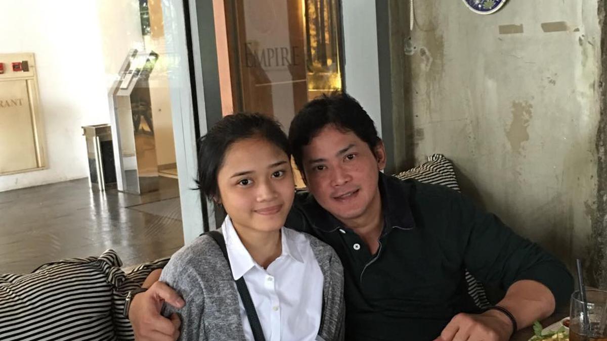 Tak Pernah Disorot, Ini 6 Potret Sasqia Putri Anak Onky Alexander yang Mirip Aurel Hermansyah ...