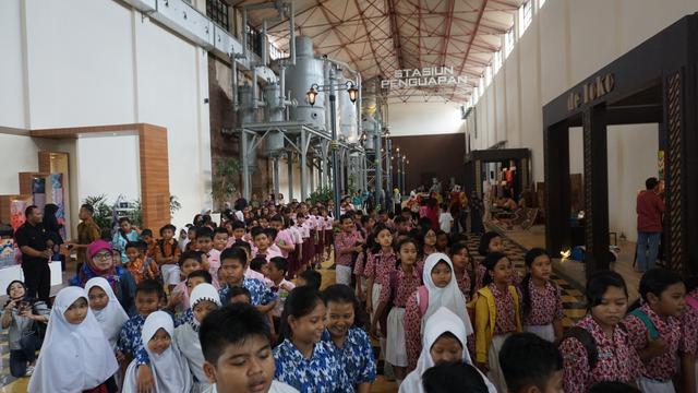 Mengintip Kemegahan Pabrik Gula Terbesar di Asia Colomadu - Regional ...